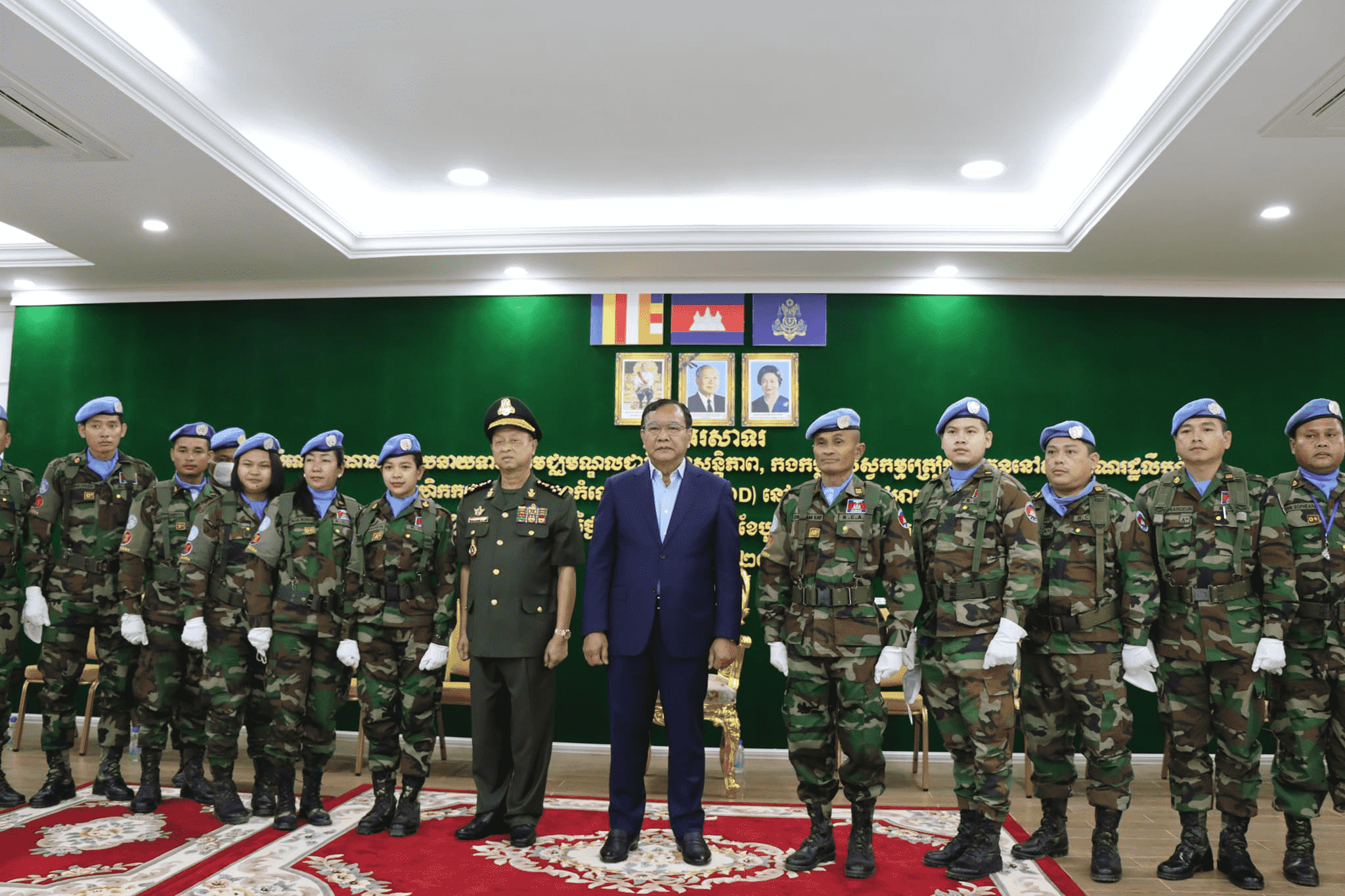 អ្នកការទូតជាន់ខ្ពស់កម្ពុជា ...
