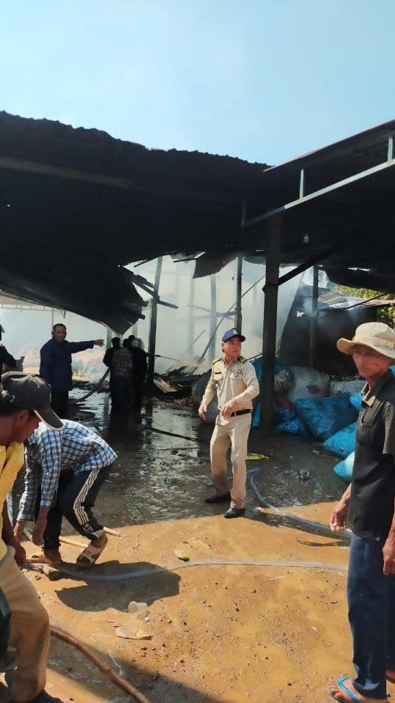 អគ្គីភ័យបានឆាបឆេះផ្ទះទិញលក់ទិញអេតចាយមួយកន្លែងឆេះអស់គ្មានសល់