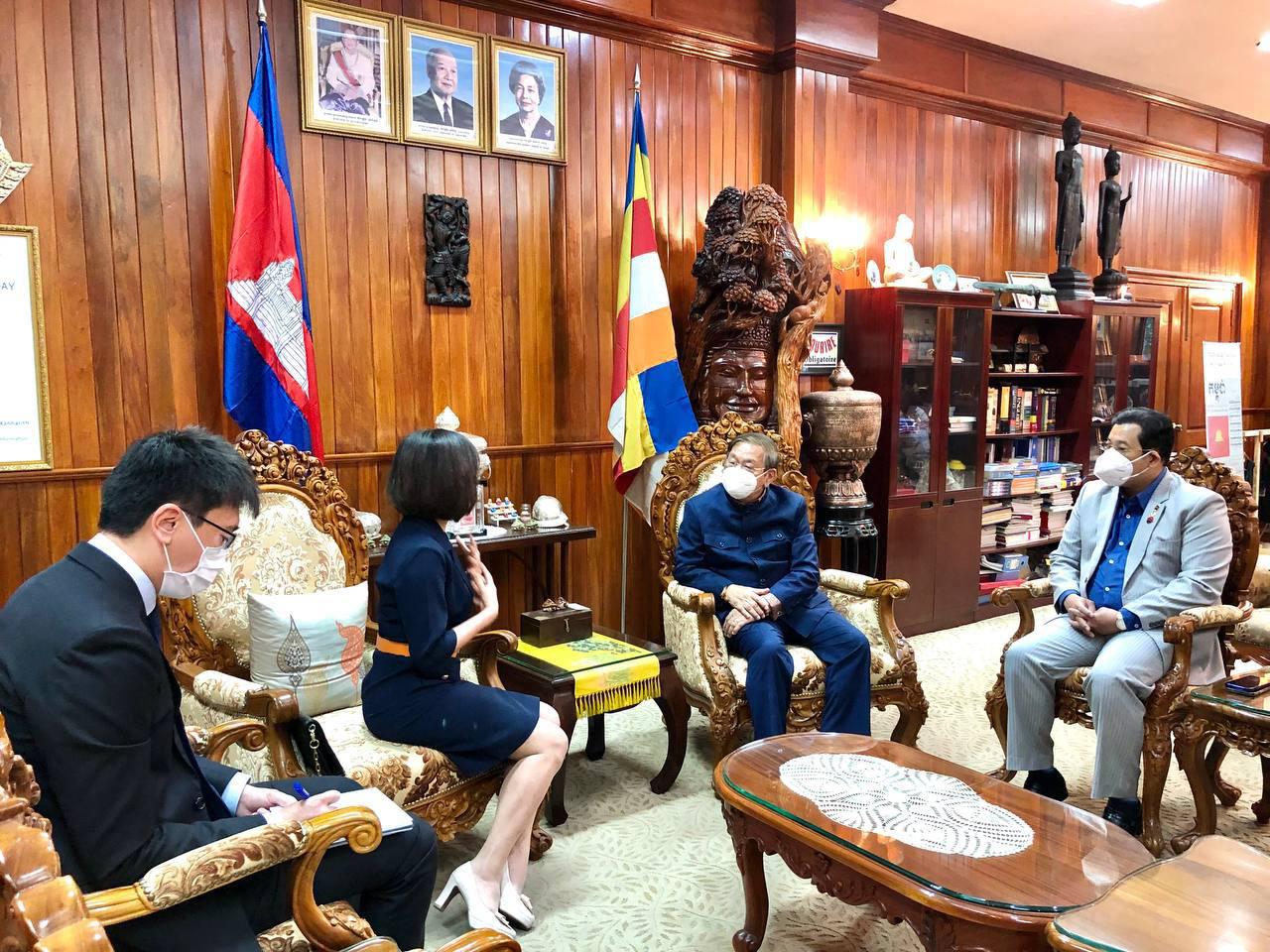 កម្ពុជា-សឹង្ហបុរី ប្ដេជ្ញា បន្តកិច្ចសហការ លើគ្រប់វិស័យ ...