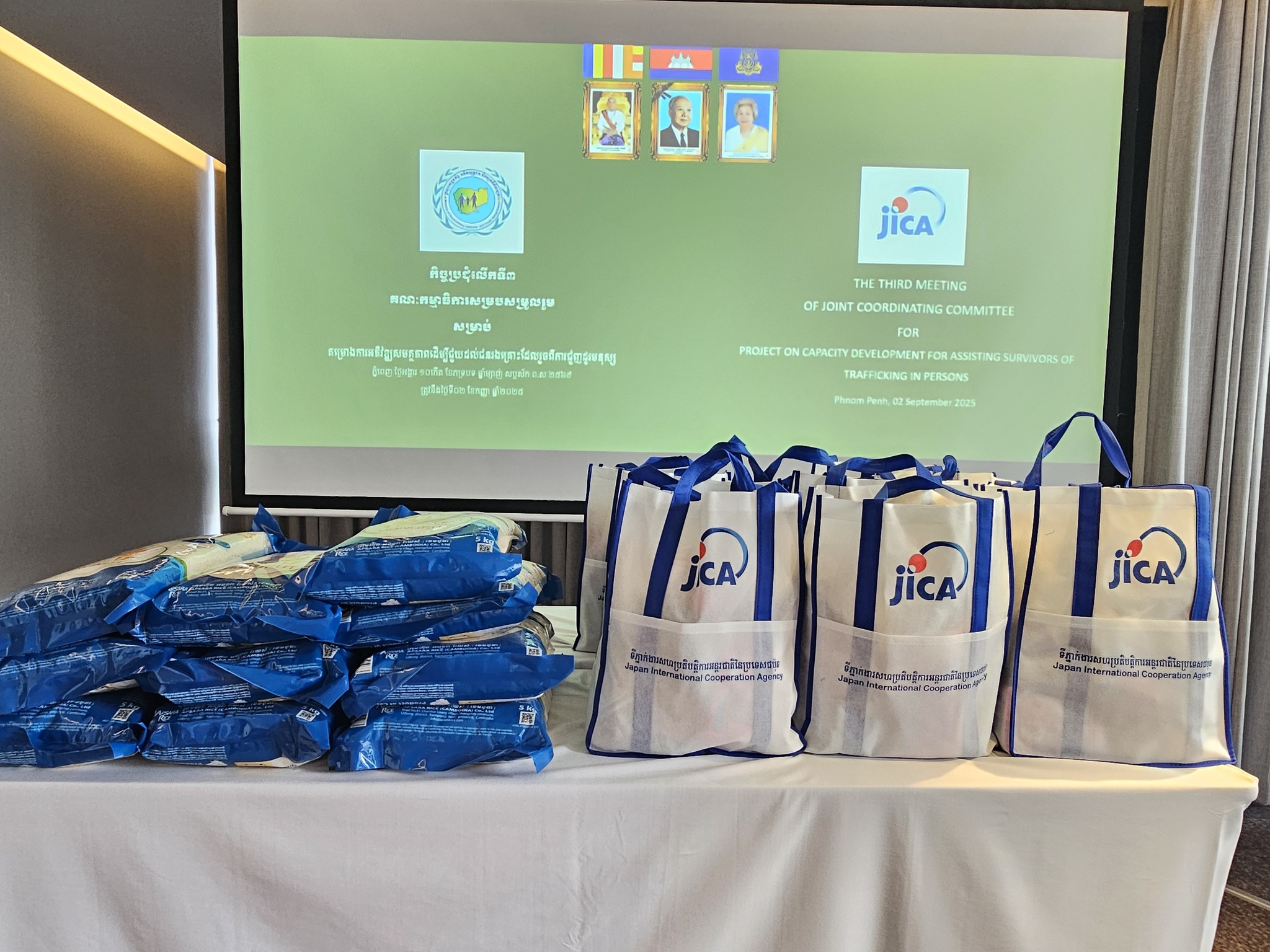 អង្គការជប៉ុន ឧបត្ថម្ភធុងចម្រោះទឹកស្អាតជាង២០០ ដល់ពលរដ្ឋរងគ្រោះតាមព្រំដែន