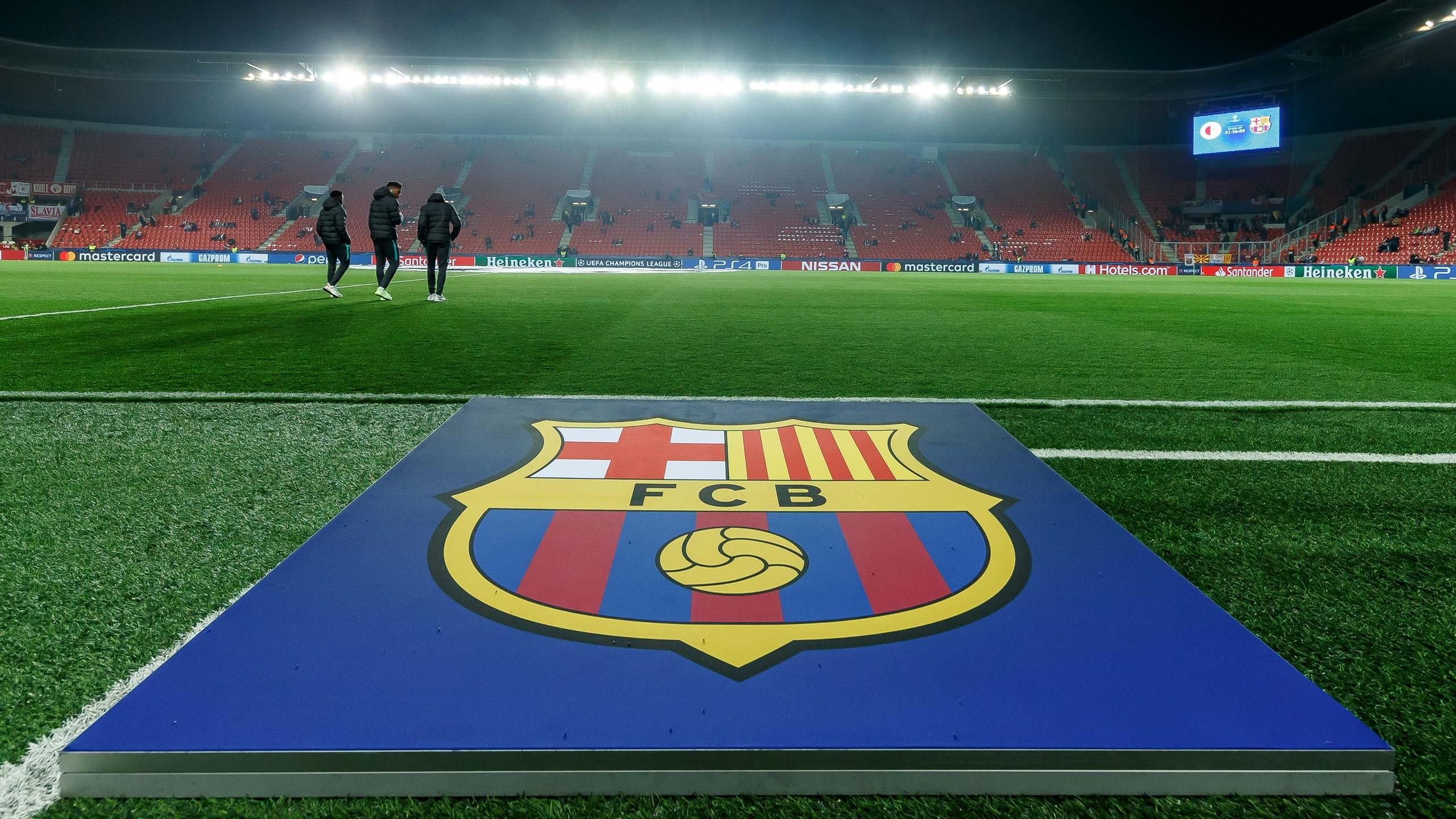 UEFA ស៊ើបអង្កេតជុំវិញរឿងក្លឹប Barca ...
