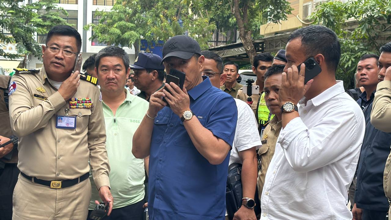 Update៖ សមត្ថកិច្ចចាប់ខ្លួនអ្នកដឹក និងខ្មា.ន់.កាំ.ភ្លើ.ងបានហើយ ...