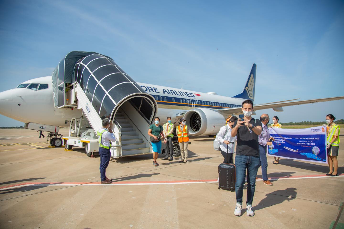 រាជរដ្ឋាភិបាលសម្រេចឲ្យភ្ញៀវទេសចរបរទេស ...